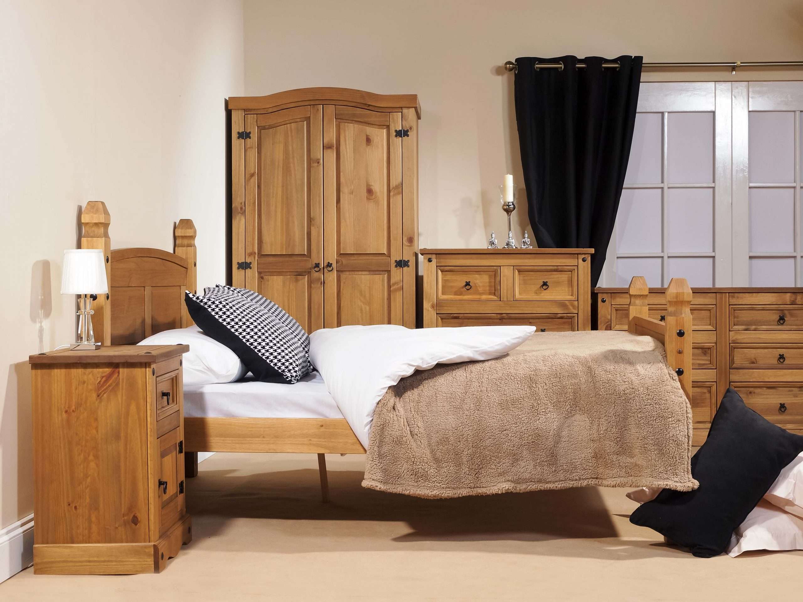 Corona Furniture vs. Other Rustic Furniture Styles: Which One is Best ...
